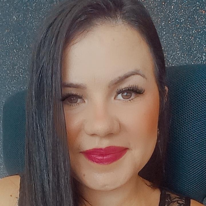Terapia online com psicologa Priscila Bittencourt | Psitto